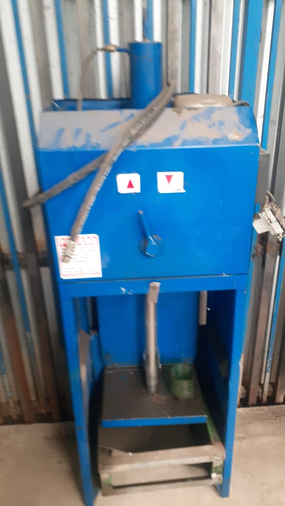 compactador de basura. Compactadora vertical. Compactador...